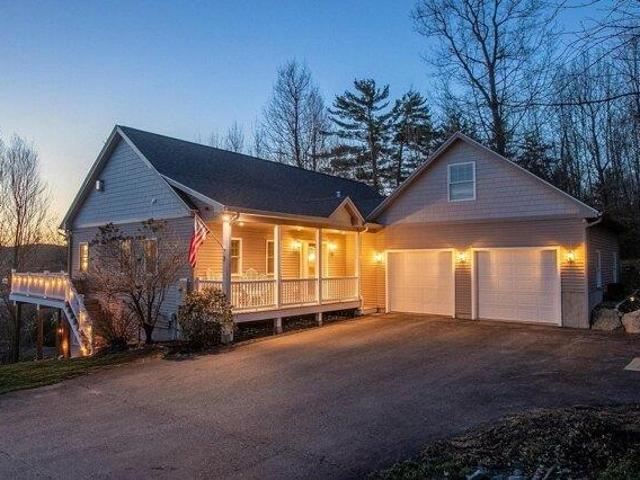 house with 4 bedroom, Laconia NH ES103432591