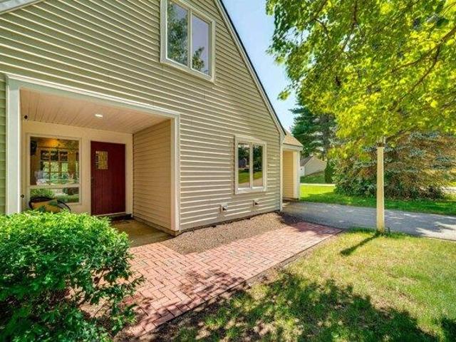 house with 4 bedroom, Laconia NH ES103622037