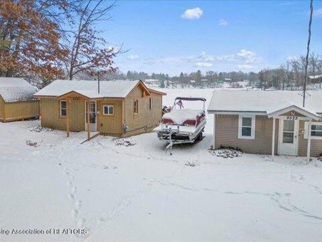 house with 4 bedroom, Lake MI DS89058880