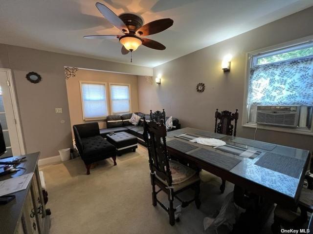 house with 4 bedroom, Lake Grove NY ES72692143