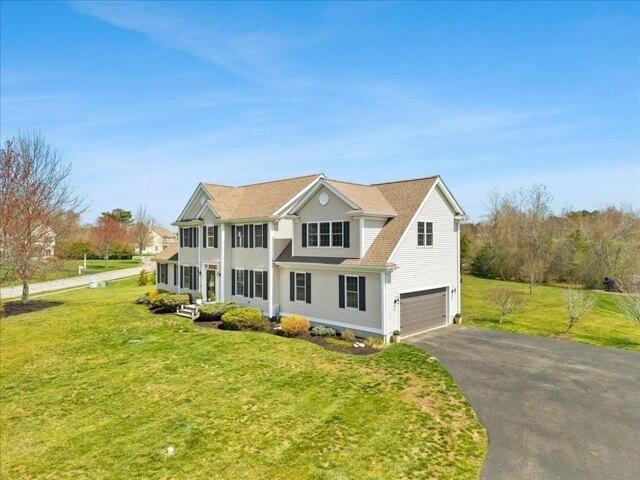 house with 4 bedroom, Lakeville MA DS101898475