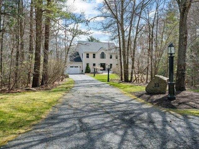 house with 4 bedroom, Lakeville MA DS102317313
