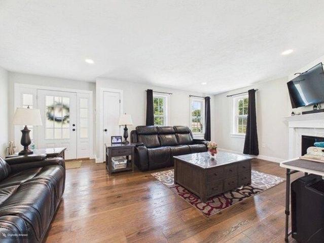 house with 4 bedroom, Lakeville MA ES103072865