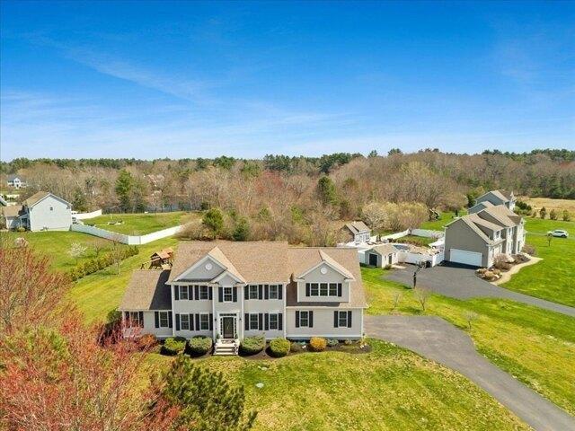 house with 4 bedroom, Lakeville MA ES103159495