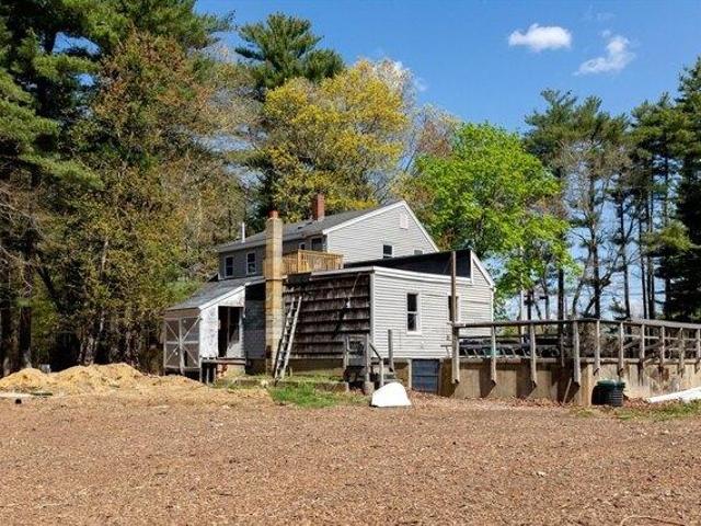 house with 4 bedroom, Lakeville MA ES103187006