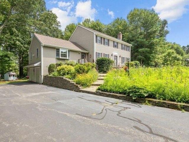house with 4 bedroom, Lakeville MA ES104788409