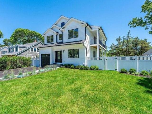 house with 4 bedroom, Laurel NY ES104921681