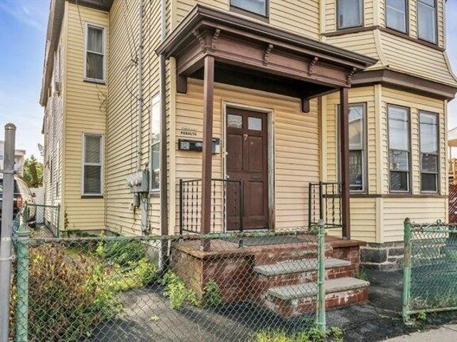 house with 4 bedroom, Lawrence MA DS104043313