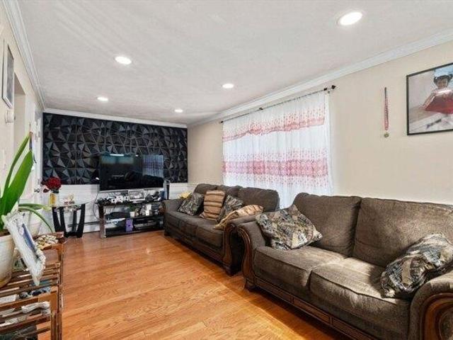 house with 4 bedroom, Lawrence MA ES103808930