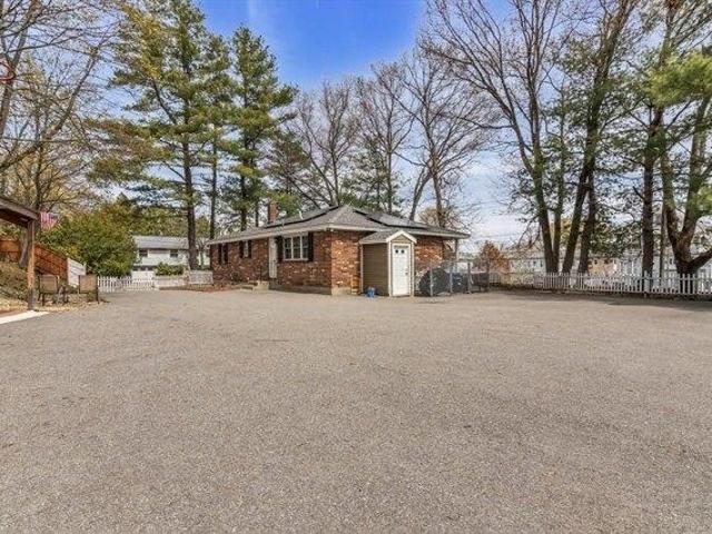 house with 4 bedroom, Lawrence MA ES104569211