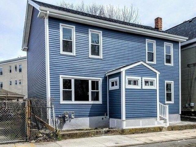 house with 4 bedroom, Lawrence MA ES104604768