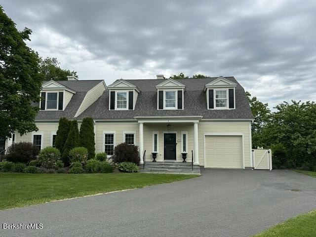 house with 4 bedroom, Lenox MA ES103774260