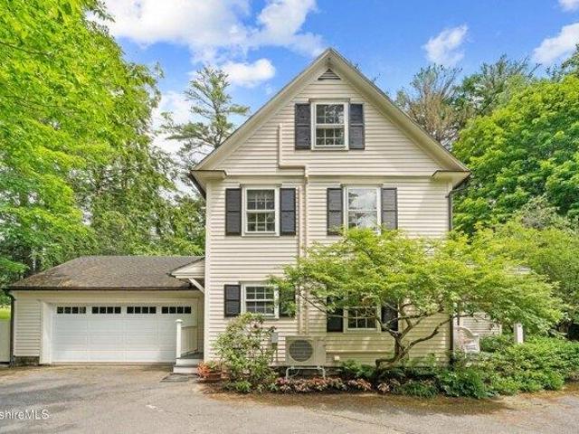 house with 4 bedroom, Lenox MA ES105104681