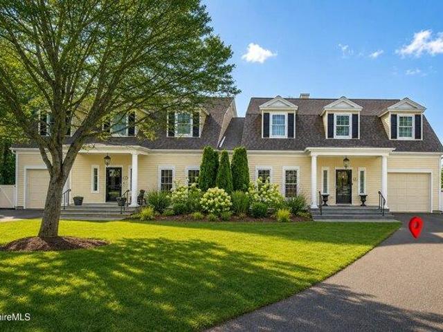 house with 4 bedroom, Lenox MA ES105116337