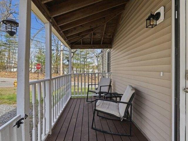 house with 4 bedroom, Leominster MA DLS102411469