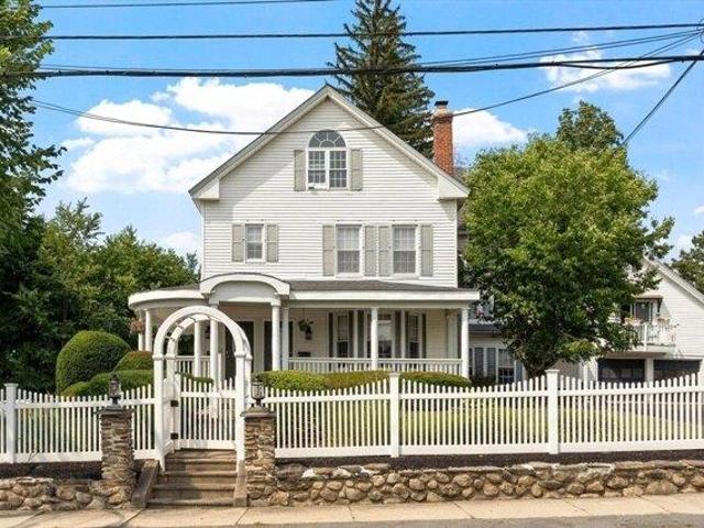 house with 4 bedroom, Leominster MA DS104330294