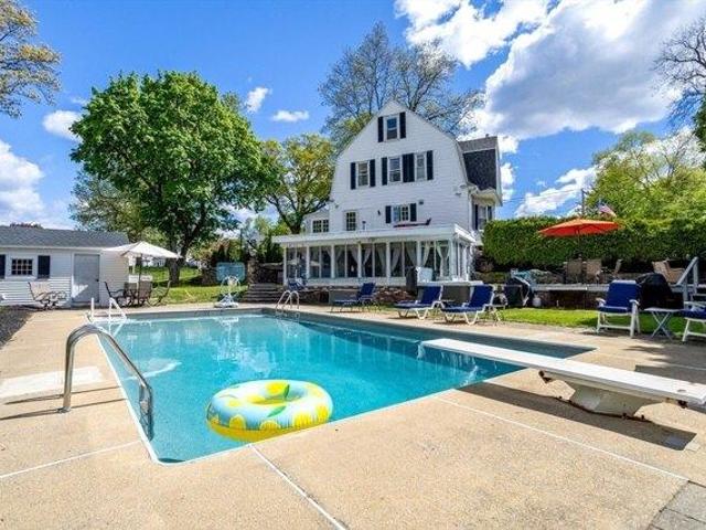 house with 4 bedroom, Leominster MA DS102445538