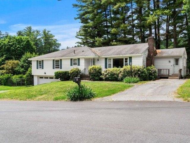 house with 4 bedroom, Leominster MA DS103888232