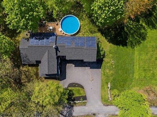 house with 4 bedroom, Leominster MA ES105041705
