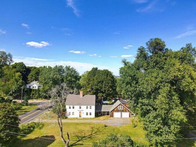 house with 4 bedroom, Leominster MA ES105106540