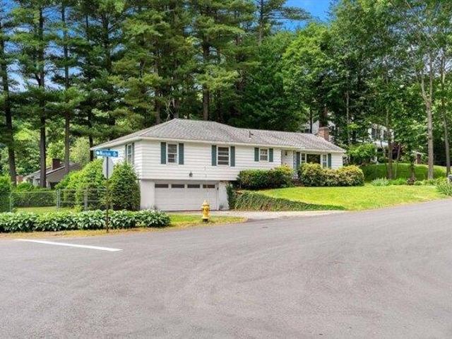 house with 4 bedroom, Leominster MA ES103888232