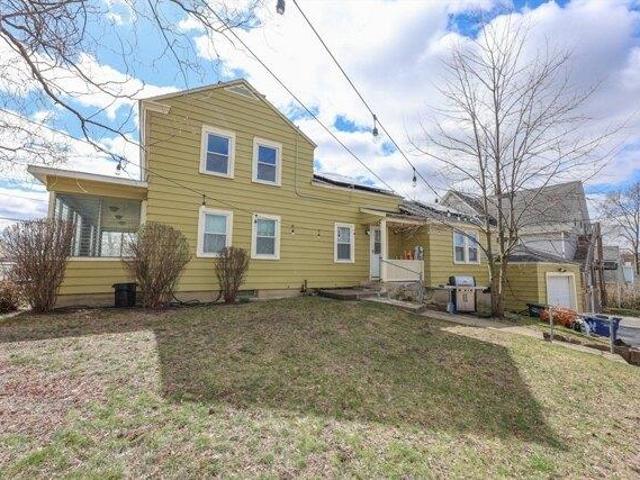 house with 4 bedroom, Leominster MA ES103927449