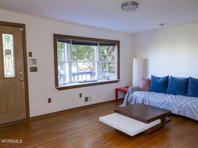 house with 4 bedroom, Leonardo NJ DS103626873