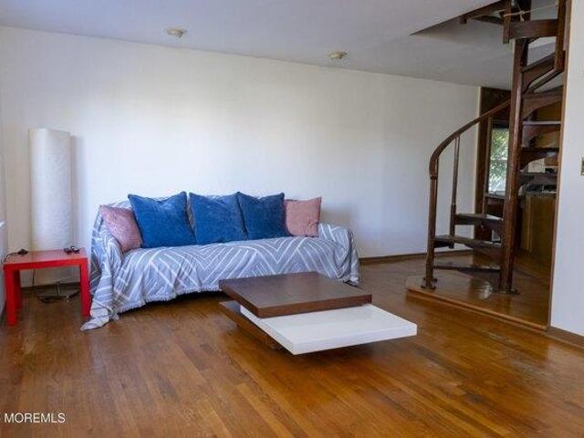 house with 4 bedroom, Leonardo NJ ES103626873
