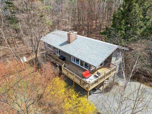 house with 4 bedroom, Lebanon NH DS103038113