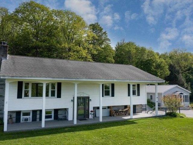 house with 4 bedroom, Lebanon NH DS103186916
