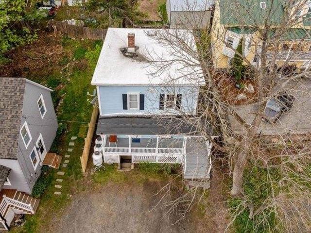 house with 4 bedroom, Lebanon NH ES103849647