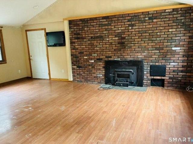 house with 4 bedroom, Lebanon CT DS104233394
