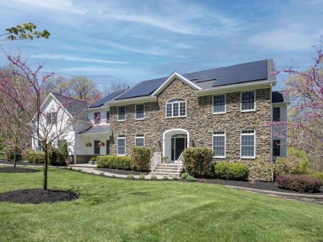house with 4 bedroom, Lebanon Twp. NJ DLS101792516