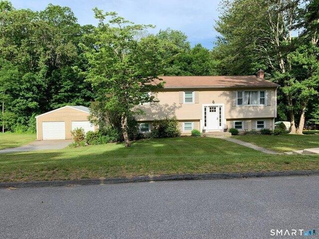 house with 4 bedroom, Ledyard CT DLS102775703