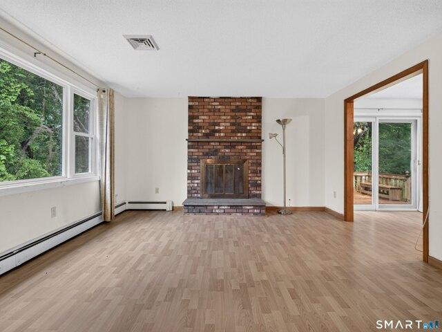 house with 4 bedroom, Ledyard CT ES104115822