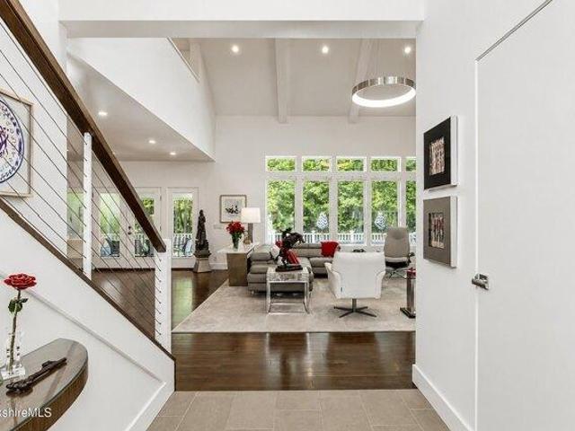 house with 4 bedroom, Lee MA DS104008916