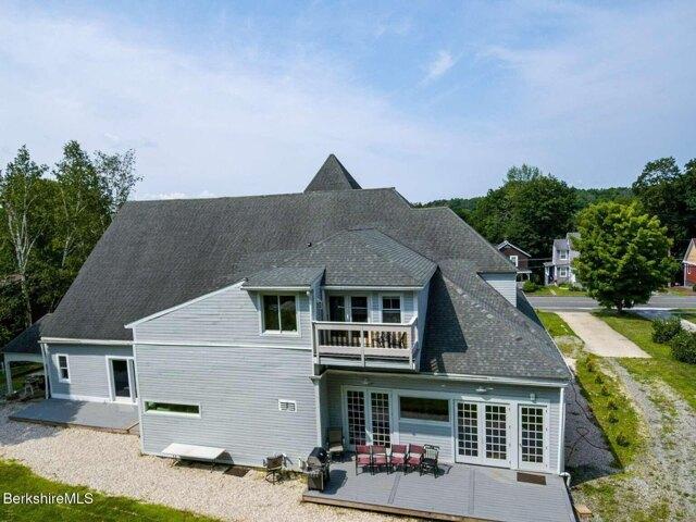 house with 4 bedroom, Lee MA ES105113376