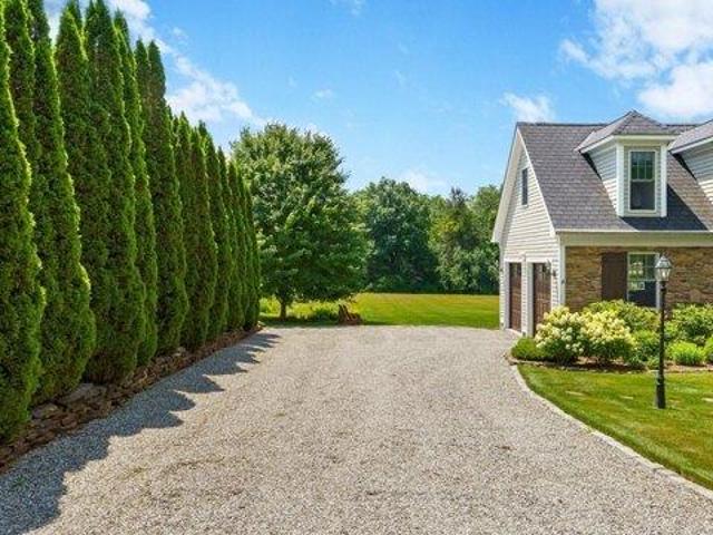 house with 4 bedroom, Lee MA ES105174871