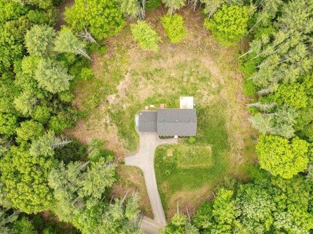 house with 4 bedroom, Lee NH DS103432924