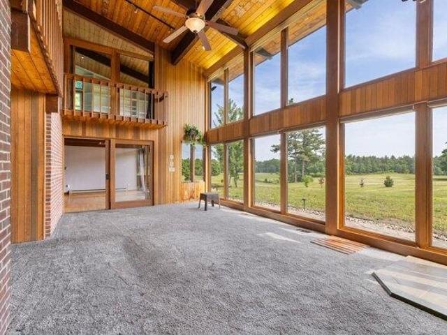 house with 4 bedroom, Lee NH DS104406849