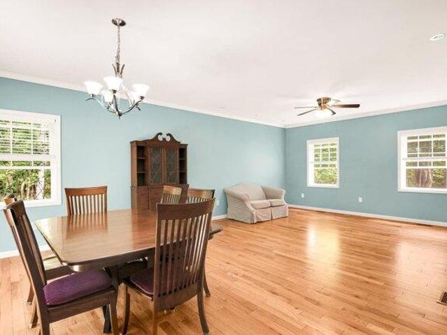 house with 4 bedroom, Lee NH ES103162300