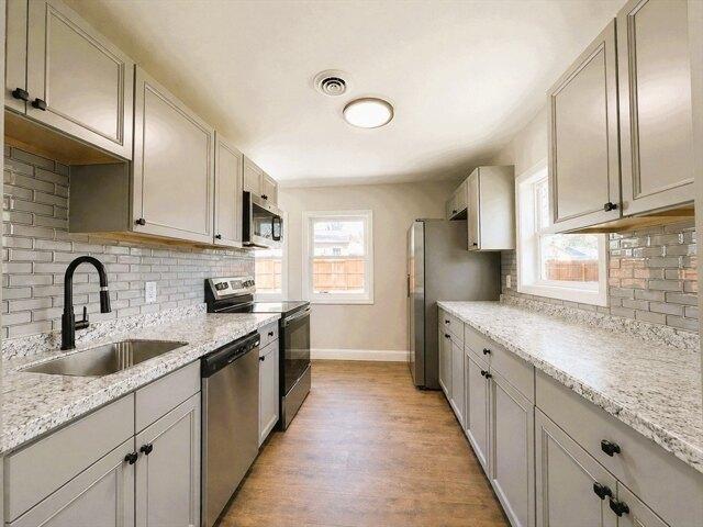 house with 4 bedroom, Leicester MA DS103102424
