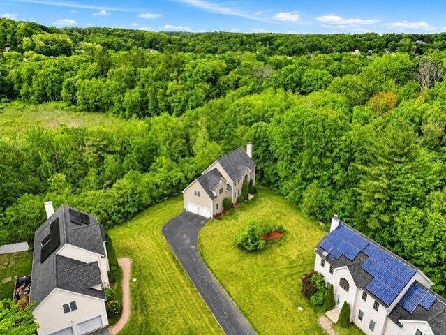 house with 4 bedroom, Leicester MA ES104920716