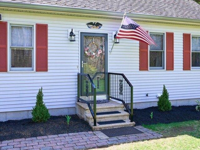 house with 4 bedroom, Leicester MA ES104152807