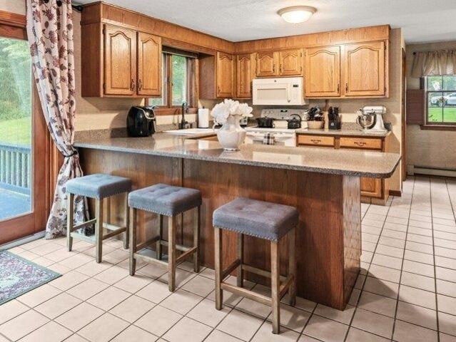 house with 4 bedroom, Leicester MA ES105082541