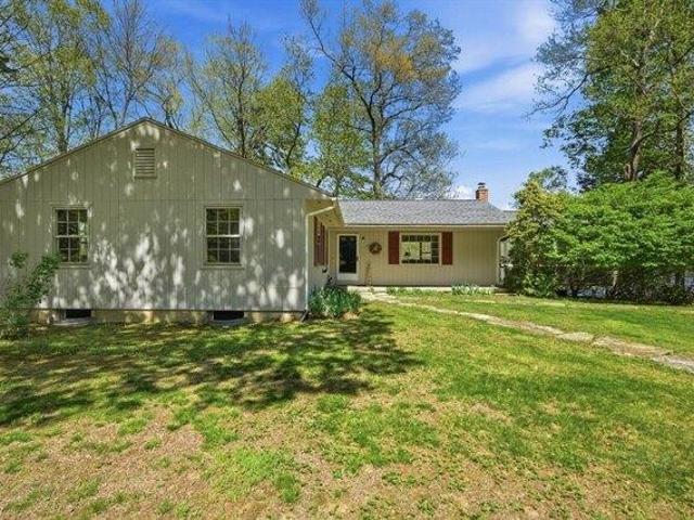 house with 4 bedroom, Leverett MA DLS102409526