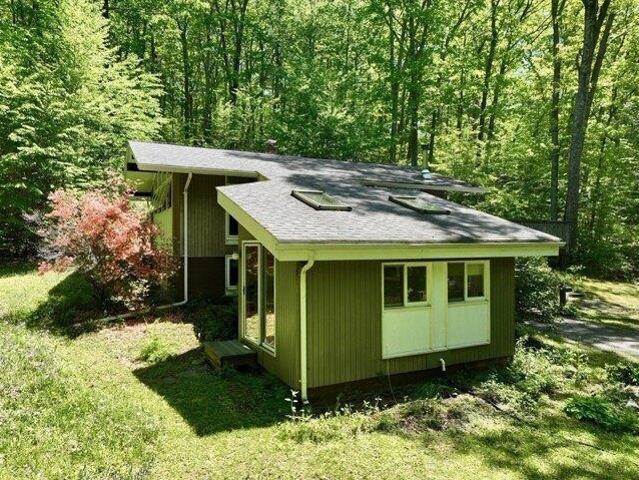 house with 4 bedroom, Leverett MA ES104045265