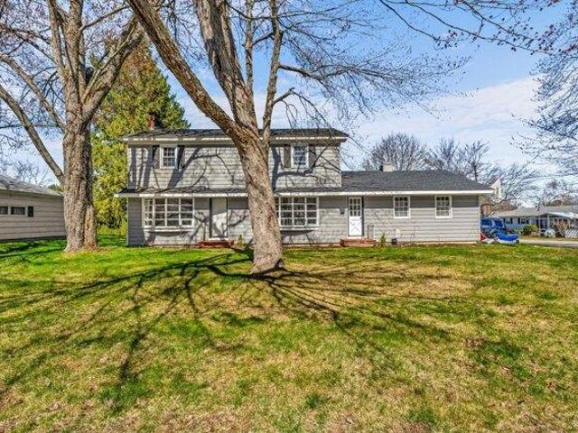 house with 4 bedroom, Lewiston ME DLS102025992