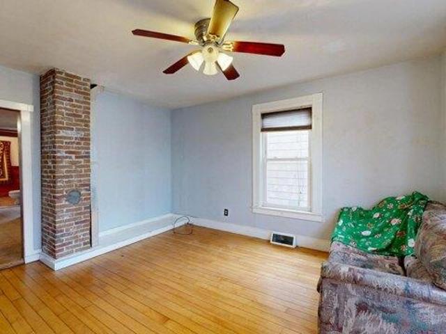 house with 4 bedroom, Lewiston ME DLS102345197