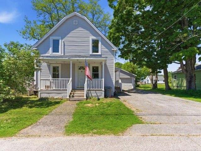 house with 4 bedroom, Lewiston ME ES103127642